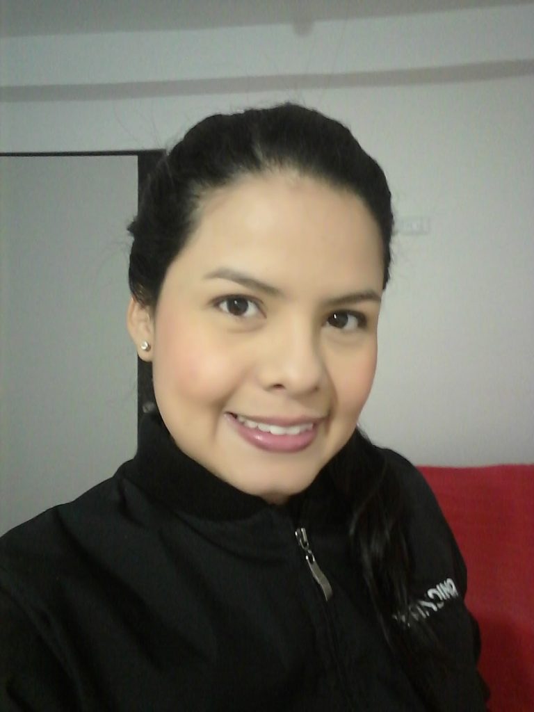 Julia Andrea is a graduate #MásMaríaCano - Maria Cano - en